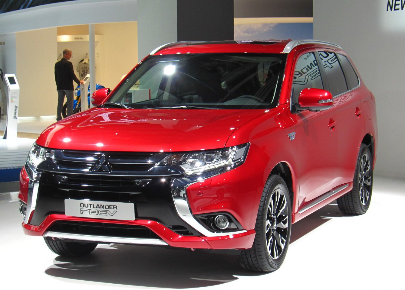 Mitsubishi Outlander III (facelift 2015) GT 3.0 MIVEC V6 (224 Hp) 4WD ...